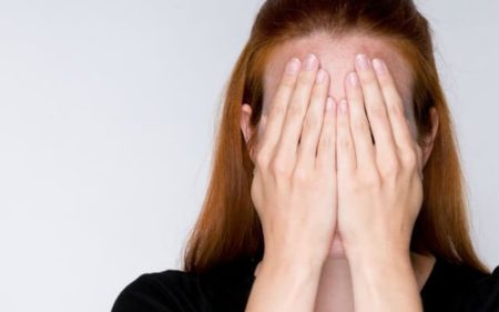 Tripofobia: o que é, causas, sintomas, teste, tem cura? | MS