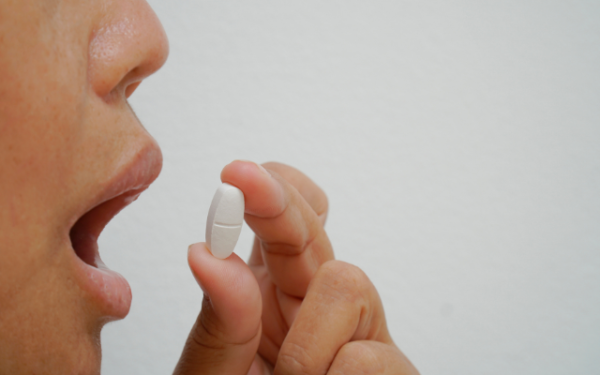 Comprimido sublingual: o que é, quando é indicado e como tomar? | MS